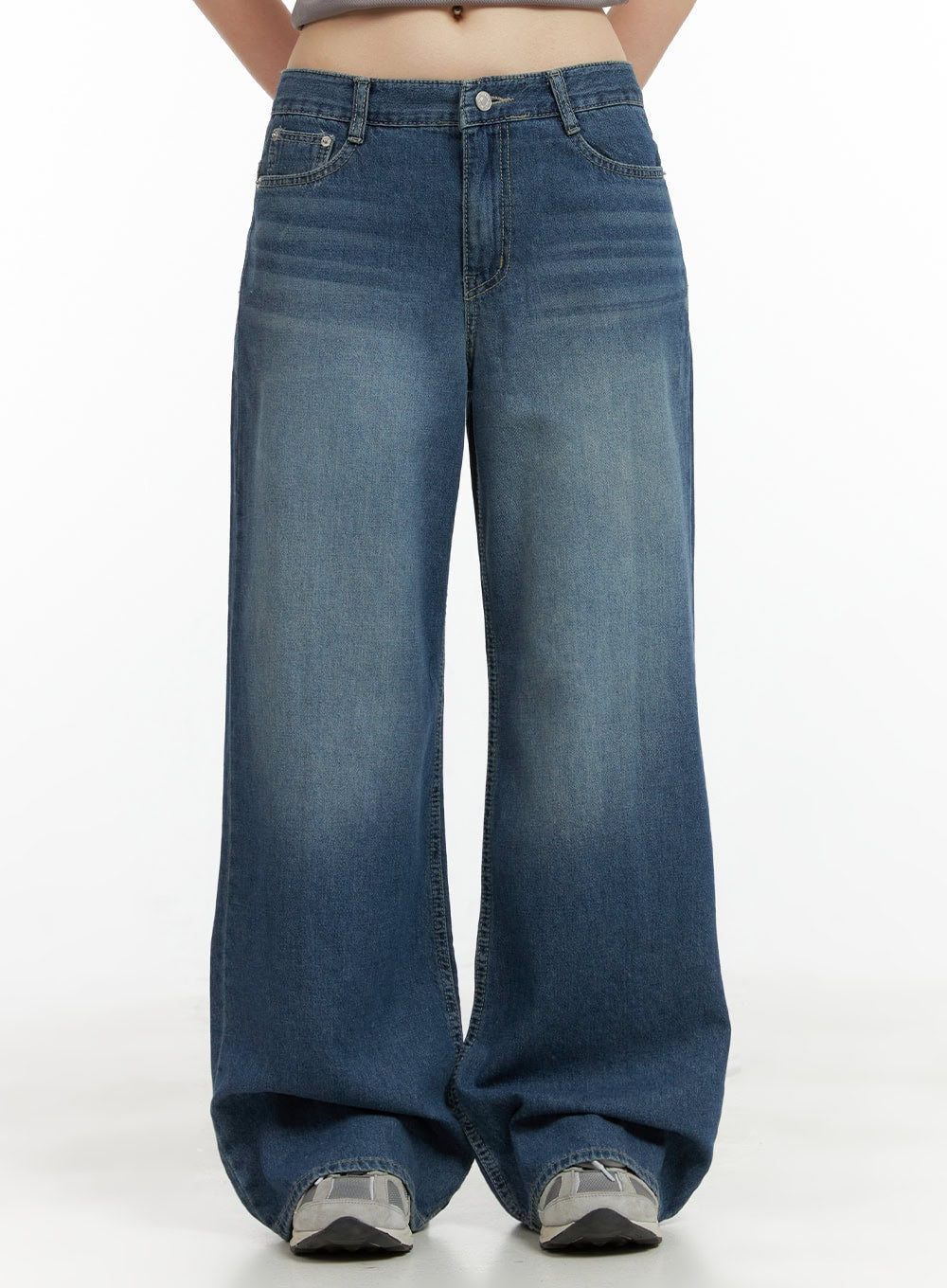 Low-Rise Washed Denim Baggy Jeans CL422 - Acubi style | LEWKIN